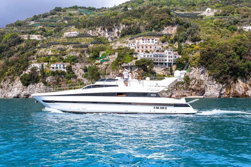 Amalfi Coast: daily boat excursions with aperitif. - The Details That Matter