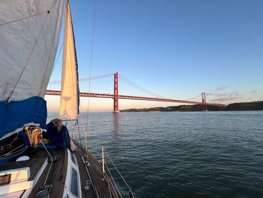 Amazing Lisbon Private Boat Tour with drinks - How Good is the Value?