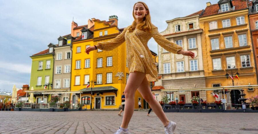 Amazing photo walk through the Old town of Warsaw - The Experience in Practice