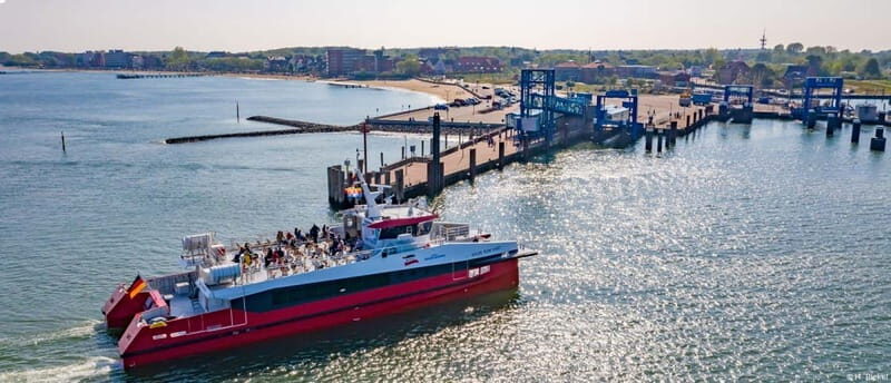Amrum: Daytrip by boat to Föhr - Cultural Encounters and Regional Specialties