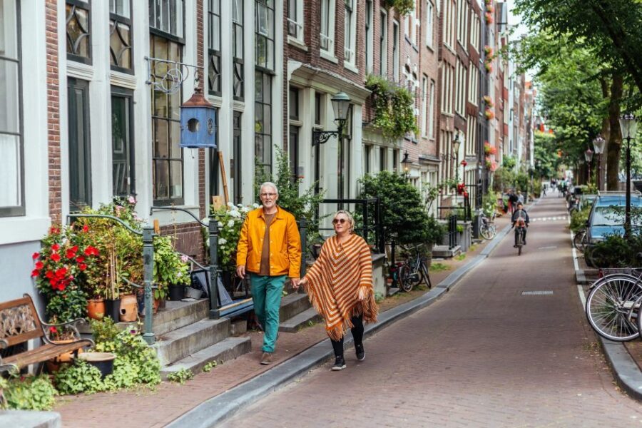 Amsterdam: 1.5-Hour Private Kick-Start Tour with a Local - What Makes This Tour Special?
