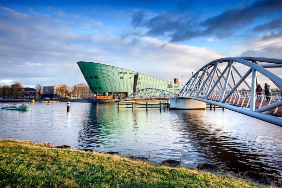 Amsterdam: 1-Hour Canal Cruise & NEMO Science Museum - What Could Be Better?