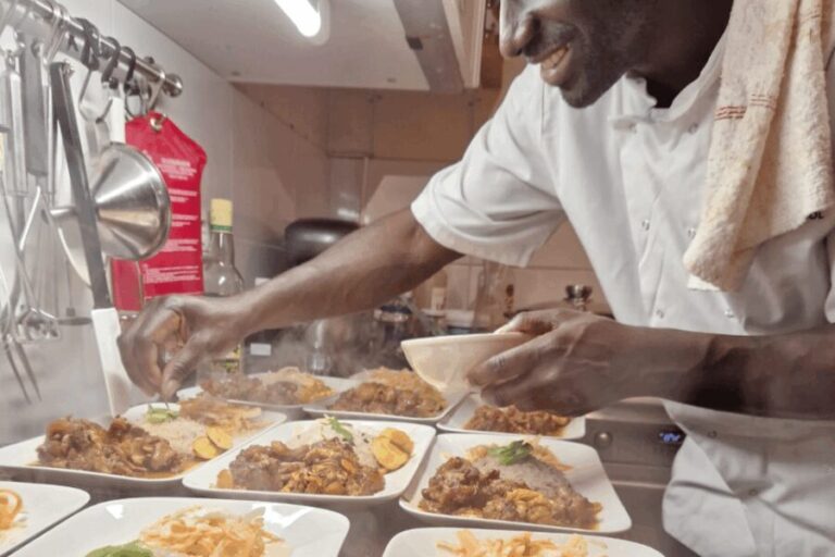 Amsterdam: 3-course dinner party at secret pop-up restaurant - The Itinerary in Detail