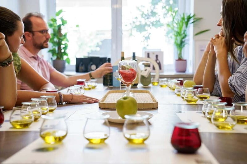 Amsterdam: Award-Winning Olive Oil and Aged Balsamic Tasting Experience - Key Points
