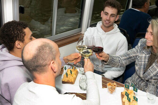 Amsterdam: Dutch Cheese and Wine Tasting Cruise - The Cheese and Wine Pairings