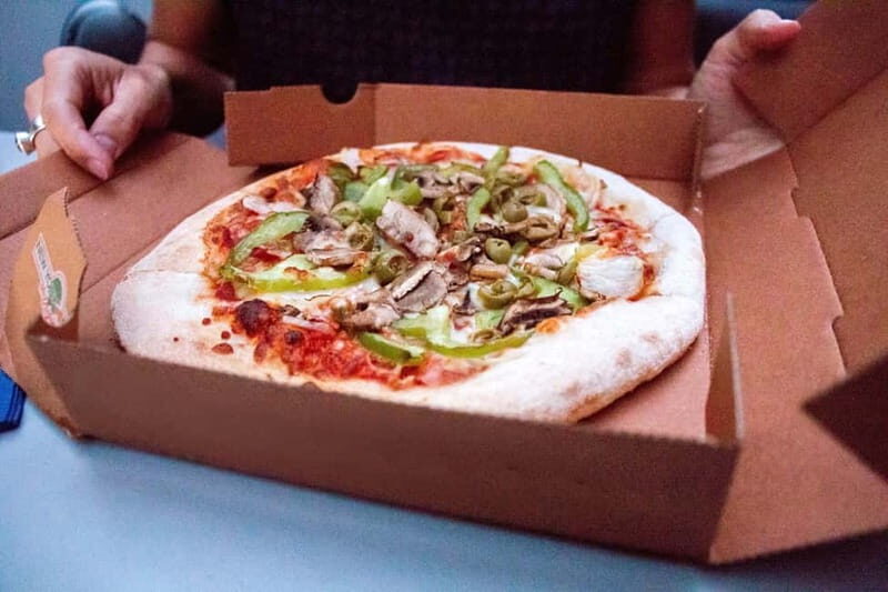 Amsterdam: Evening Pizza Cruise Along the Canals - A Deep Dive into the Experience