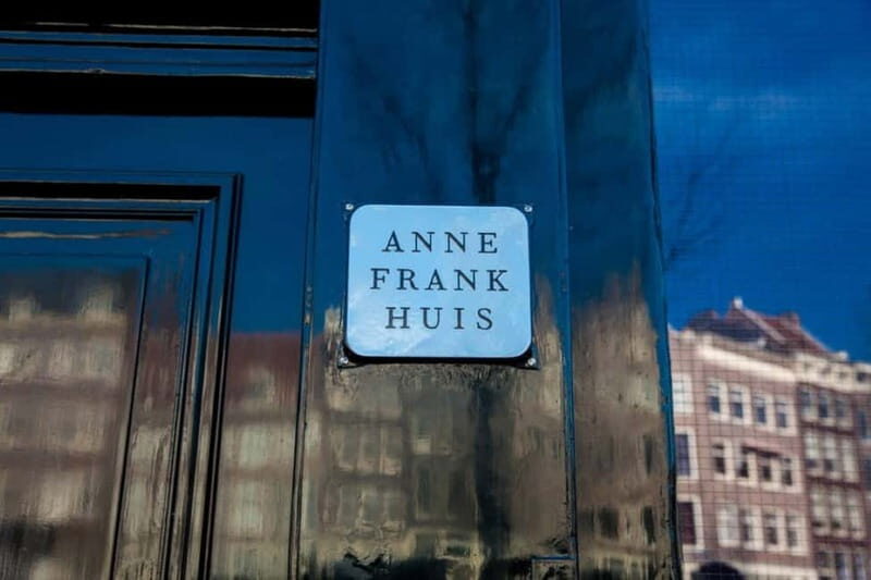 Amsterdam: Guided bike tour in French off the beaten track - What You Can Expect from the Tour