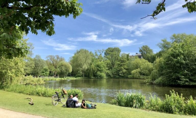 Amsterdam: Inner City Bike Tour German or English (Private) - Detailed Breakdown of the Itinerary