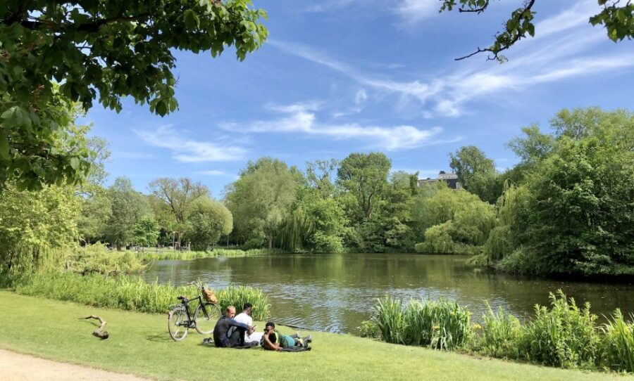 Amsterdam: Inner City Bike Tour German or English (Private) - Detailed Breakdown of the Itinerary