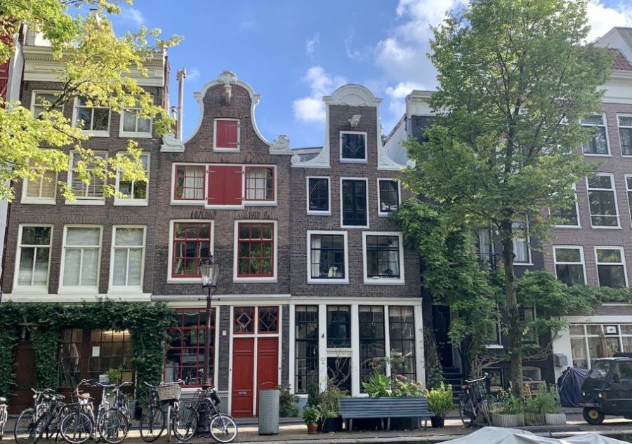 Amsterdam: Jordaan District Tour with a German guide - The Itinerary: What You Can Expect