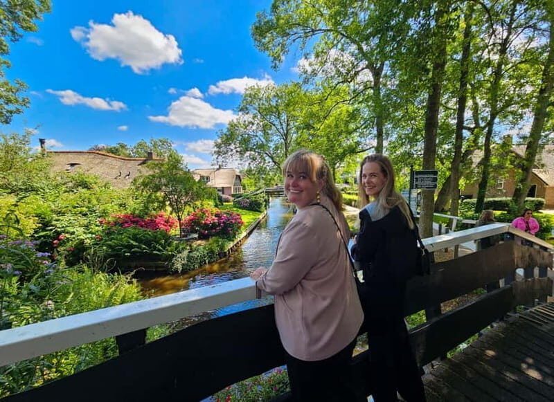 Amsterdam: Live GuideD Giethoorn Boat Tour & Cheese Platter - The value of this tour
