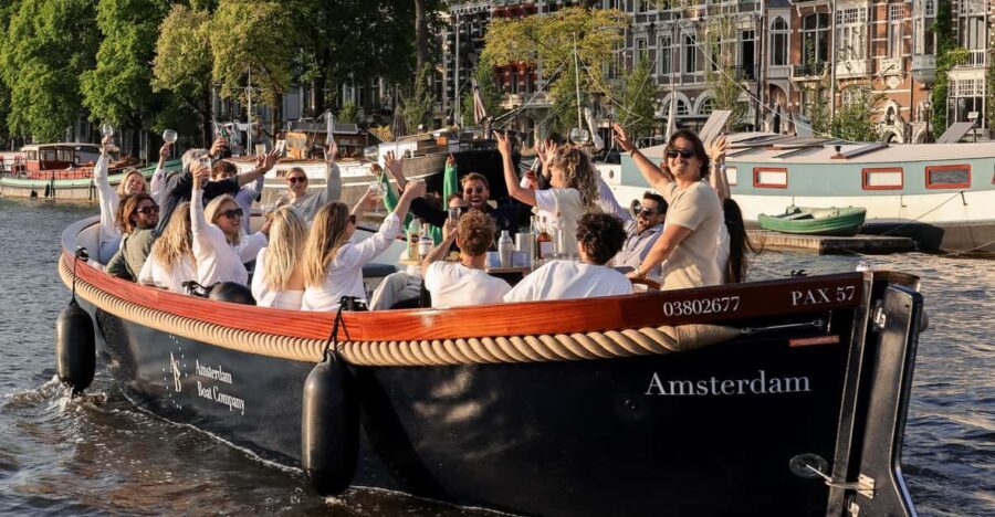 Amsterdam: Private City Canal Cruise - What Do Reviews Say?