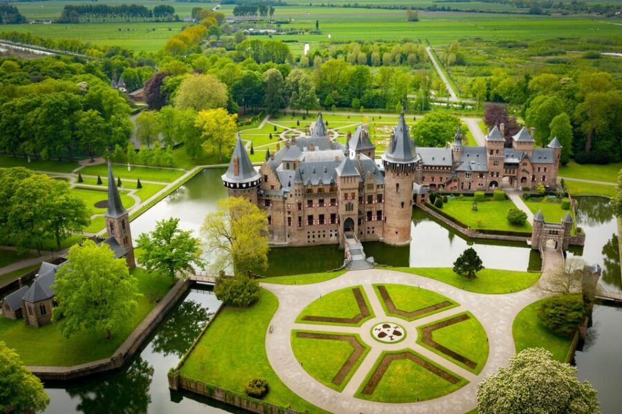 Amsterdam: Private green tour !!! Windmills, castle - Exploring the Dutch Countryside: A Deep Dive