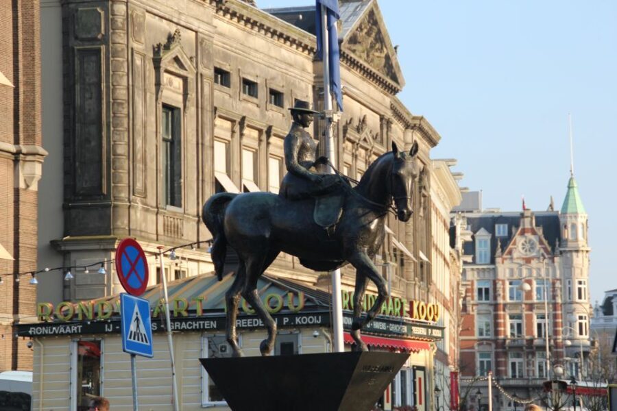 Amsterdam: Private Hidden Gems Discovery Tour - Detailed Walkthrough of the Itinerary