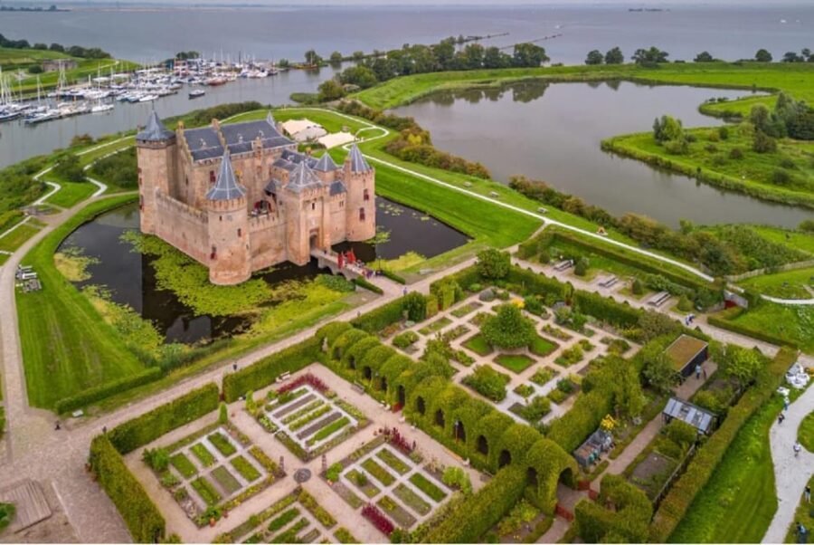 Amsterdam: Private Tour of Kröller-Museum Het Loo Muiderslot - What You Can Expect from the Experience