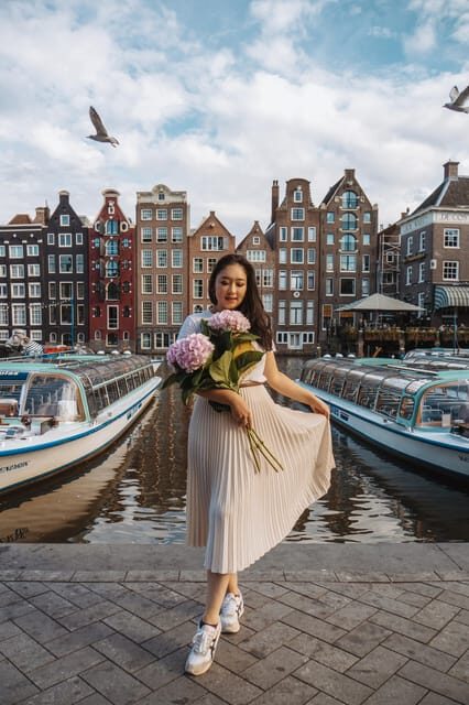 Amsterdam: Professional Photoshoot at the Canals - Highlights and Unique Features