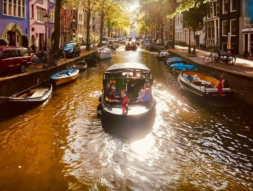 Amsterdam: Smoke and Lounge City Boat Cruise - What Makes This Tour Special