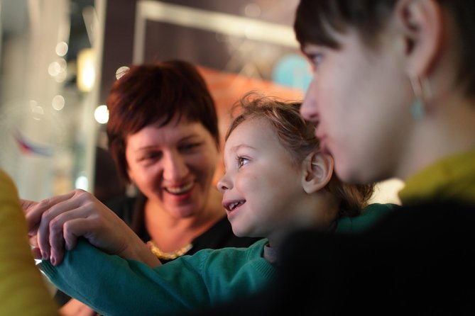 Amsterdam Van Gogh Museum Private Tour for Kids & Families - Inside the Van Gogh Museum