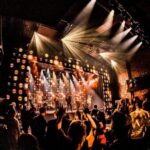 Amsterdam: VEGAS Dinner Show with 3-Course Sharing Menu - The Dining Experience: Sharing, Signature Dishes, and Drinks