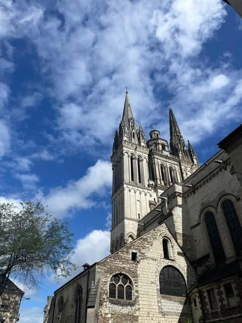 Angers: discovering the historic center - A Closer Look at the Tour Experience
