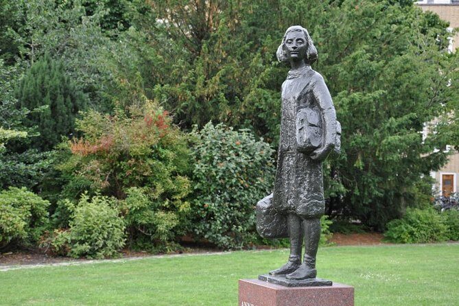 Anne Frank Private Bike Tour in Amsterdam - Practical Tips for Participants
