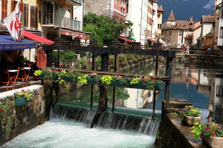 Annecy Private Guided Tour from Geneva - Price and Value Considerations