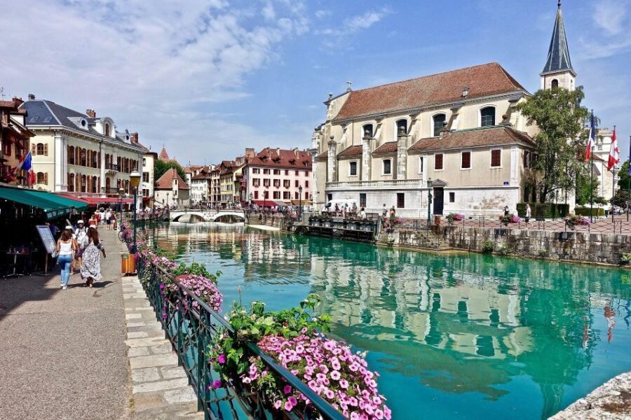 Annecy: Private Guided Walking Tour - Detailed Tour Breakdown