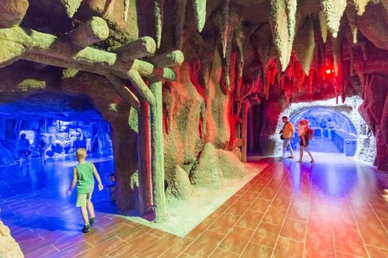 Antalya: Aquarium and Wax Museum Entry Ticket - Who Should Consider This Tour?
