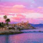 Antibes: Chic & Seek Shopping Tour with Coffee & Pastry - Detailed Breakdown of the Experience