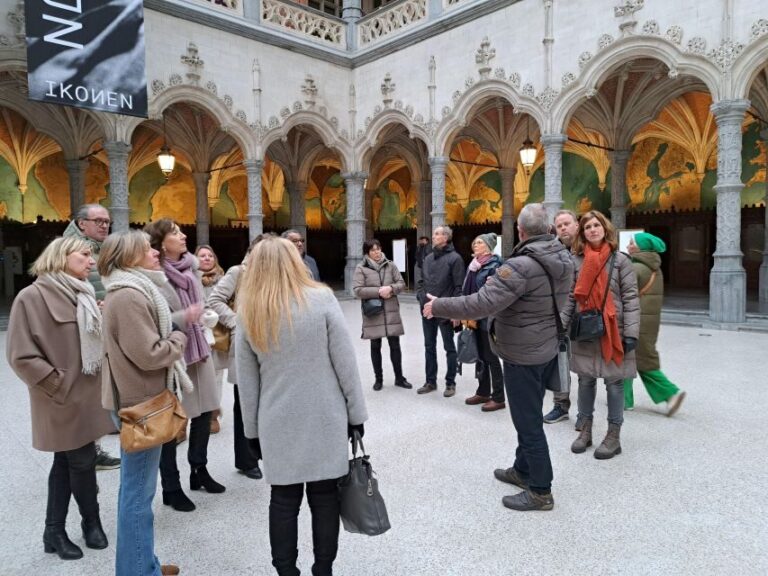 Antwerp: City Highlights Walking Tour - Exploring the Grand Grote Markt and Guild Houses