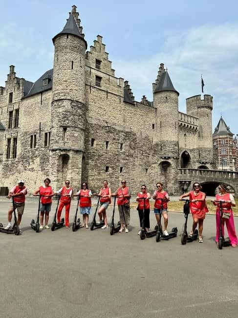 Antwerp: The Big Five City Highlights E-kickscooter Tour - The Experience of Riding an E-Kickscooter