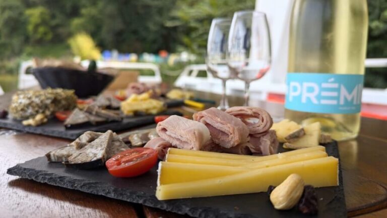 Aperitif Bistro by boat on the Canal de la Rance - Why We Think This Tour Works Well