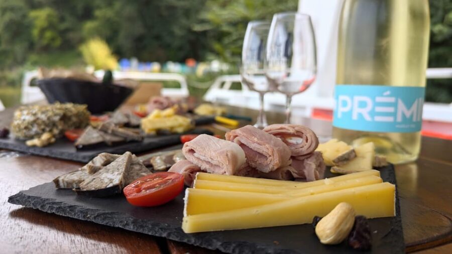 Aperitif Bistro by boat on the Canal de la Rance - Why We Think This Tour Works Well