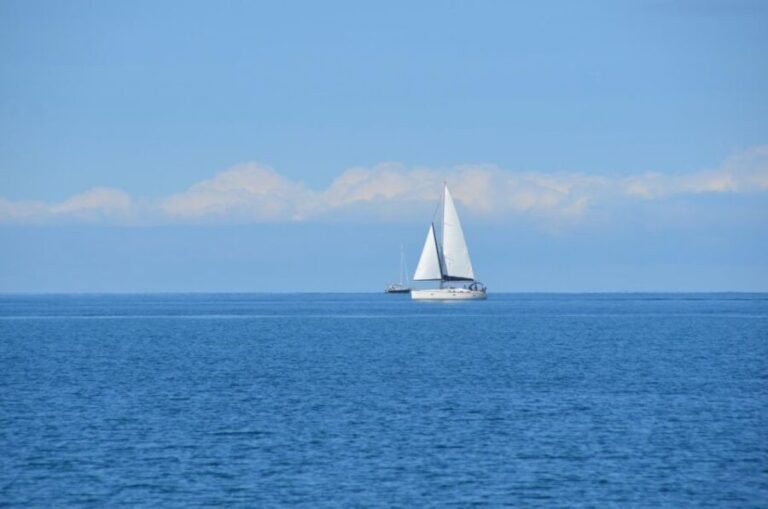 Aperitif on a sailboat in Taormina - Why This Experience Is Worth Considering