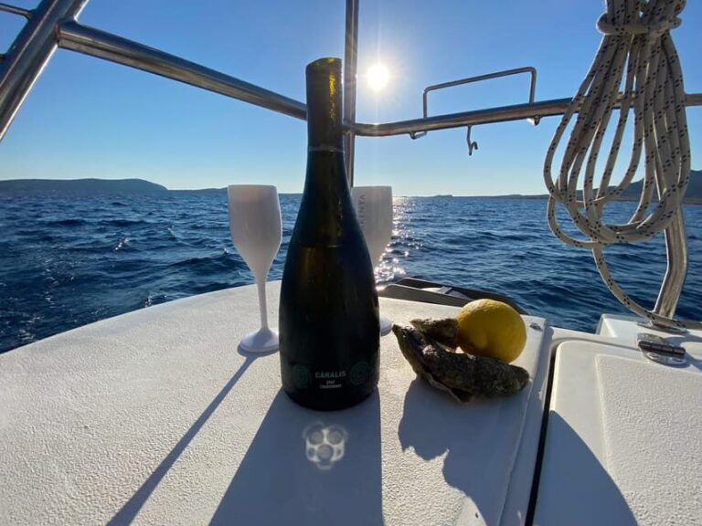 aperitifs at sunset on the Stintino catamaran burianaCharter - FAQs