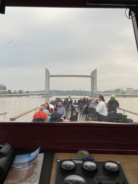 Aperitive guided cruise « Wine and Canelé » - Who Will Appreciate This Tour?