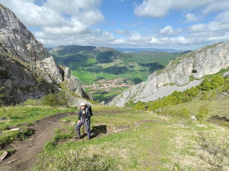 Apuseni Mountains: One day hiking from Cluj Napoca - The Experience: What It Feels Like