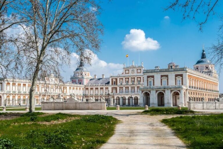Aranjuez: Fast-Track Entry to the Royal Palace - Who Will Appreciate This Experience?