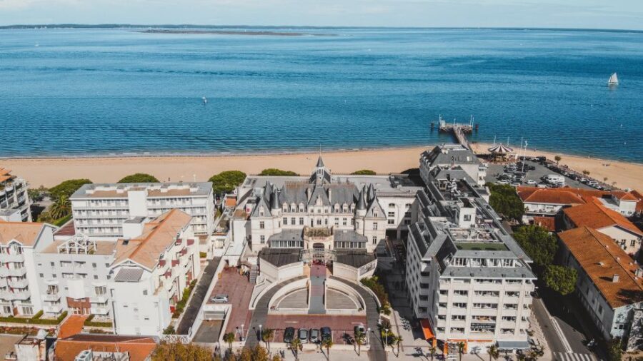 Arcachon: Guided City Walking Tour - Detailed Breakdown of the Itinerary