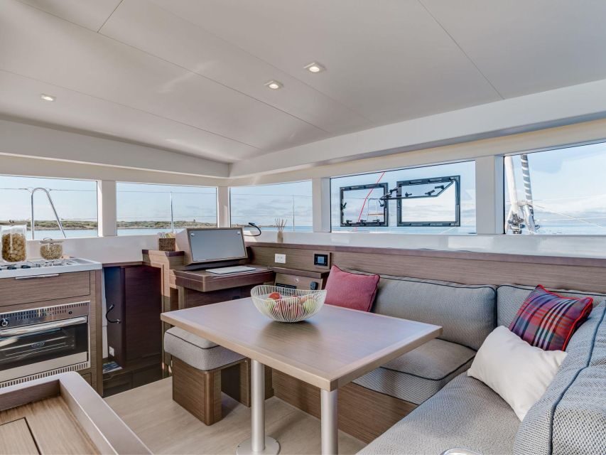 Archipelago di La Maddalena: Catamaran Tour Full day-Lunch - Practical Tips for the Trip