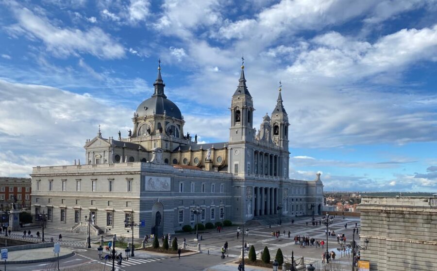 Architecture Tour: Old Historic Madrid with an architect - Who Will Enjoy This Tour?