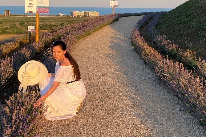 Aroma sampling of 5 Bulgarian Lavender varieties at DiVes Winery - Who Should Consider This Tour?