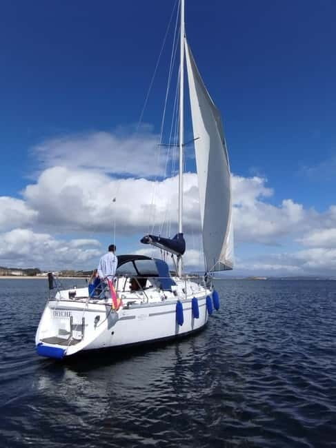 Arousa Estuary: Exclusive sailing routes - The Cost and What You’re Getting