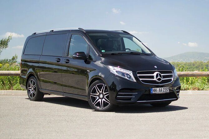 Arrival by Van from Málaga airport AGP to Marbella city - Key Points