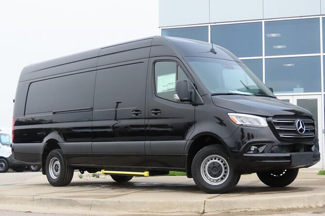Arrival Private Transfer Amsterdam Airport to Amsterdam City Center by Minibus - Key Points