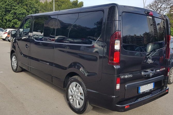 Arrival Private Transfer from Riga Airport RIX to Riga City by Minivan - The Sum Up