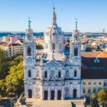 Arrival Transfer: Lisbon Airport LIS to Lisbon in Business Car - The Vehicle and Service Quality