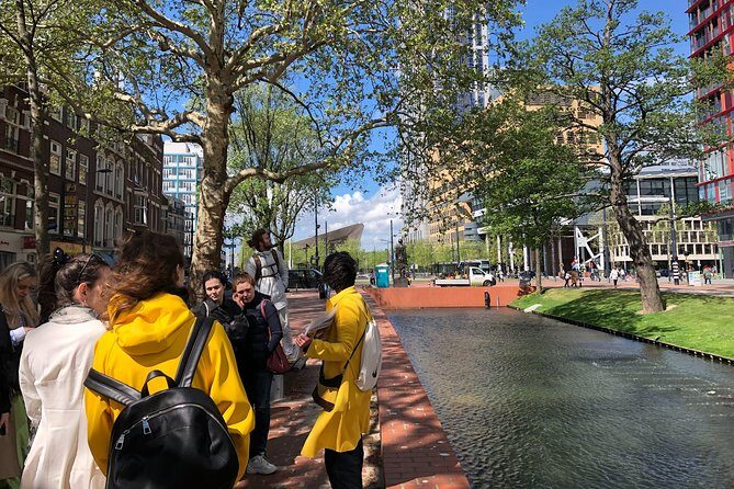 Art and Architecture Walking Tour in Rotterdam - guided by Architects - Balancing Value and Experience