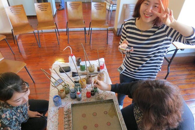 Art of Turkish 'Ebru' Marbling Workshop in Istanbul - The Actual Workshop Experience