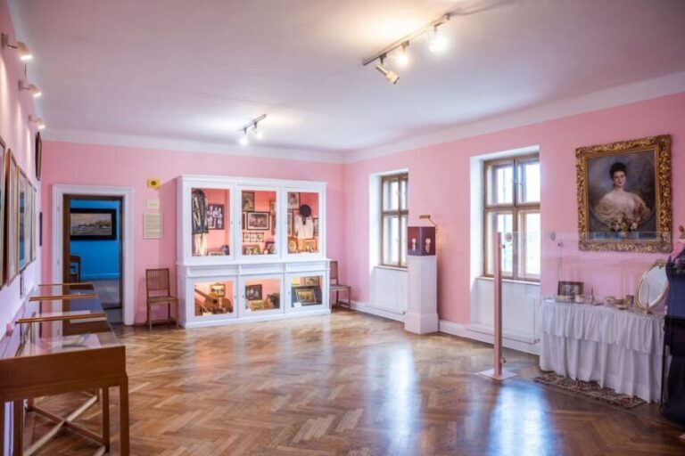 Artstetten: Journey Through Past at Artstetten Castle - Why This Tour Works Well